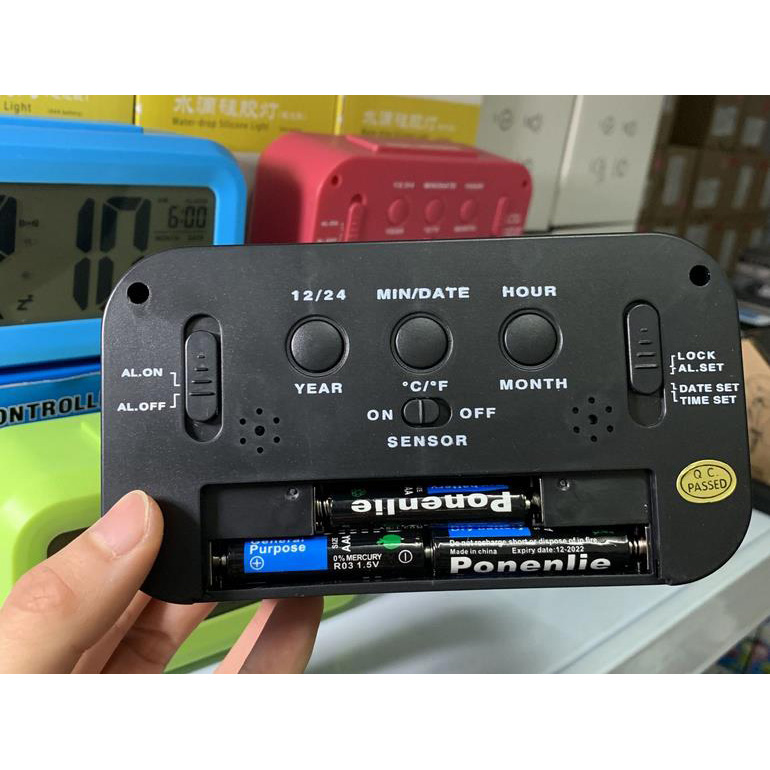 Battery Operated Desk LCD Display Digital Smart Alarm Clock Calendar ...